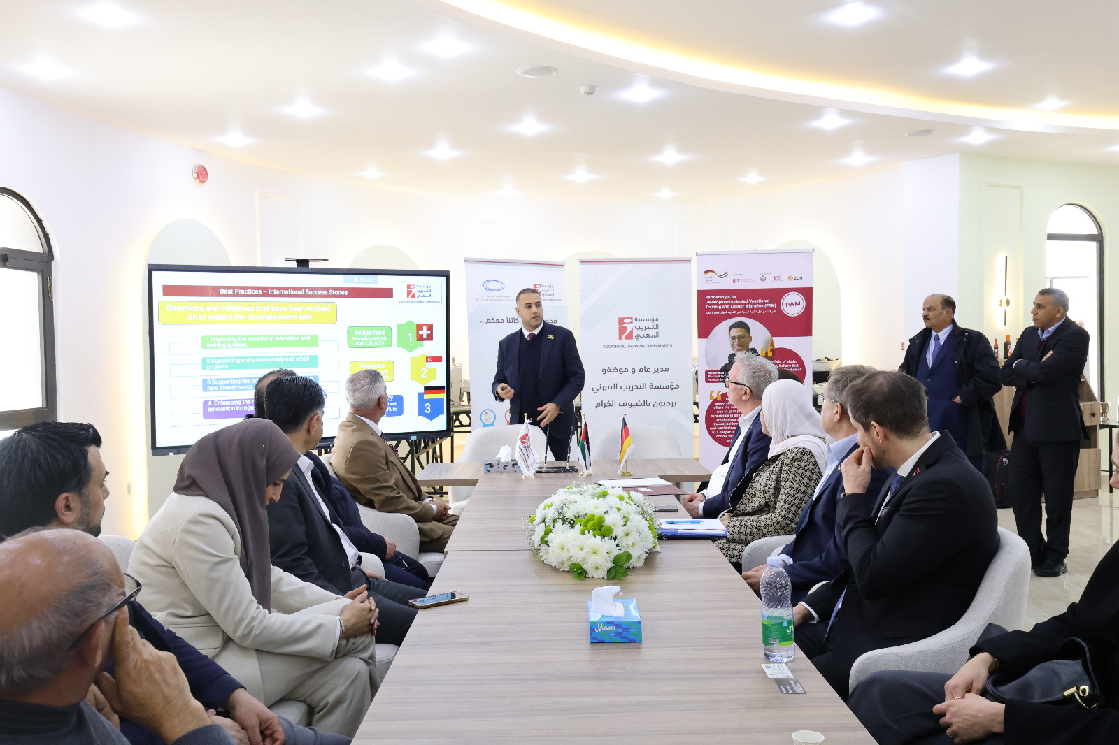 وفد من ممثلي الغرف الحرفية الألمانية يزور مؤسسة التدريب المهني لتعزيز ...